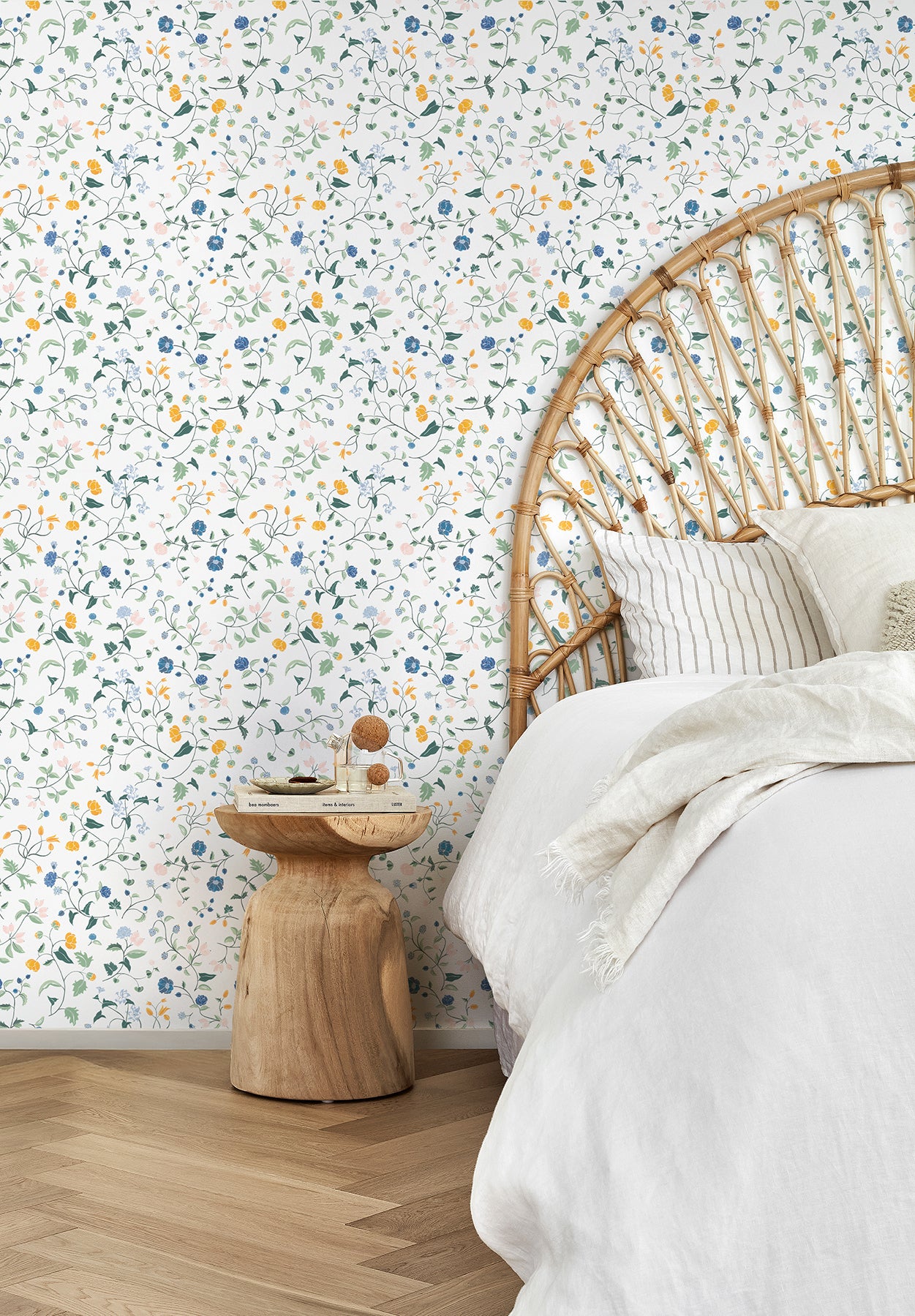 Papier peint Sweet Blossom All-Over par Isidore Leroy – IsidoreLeroy